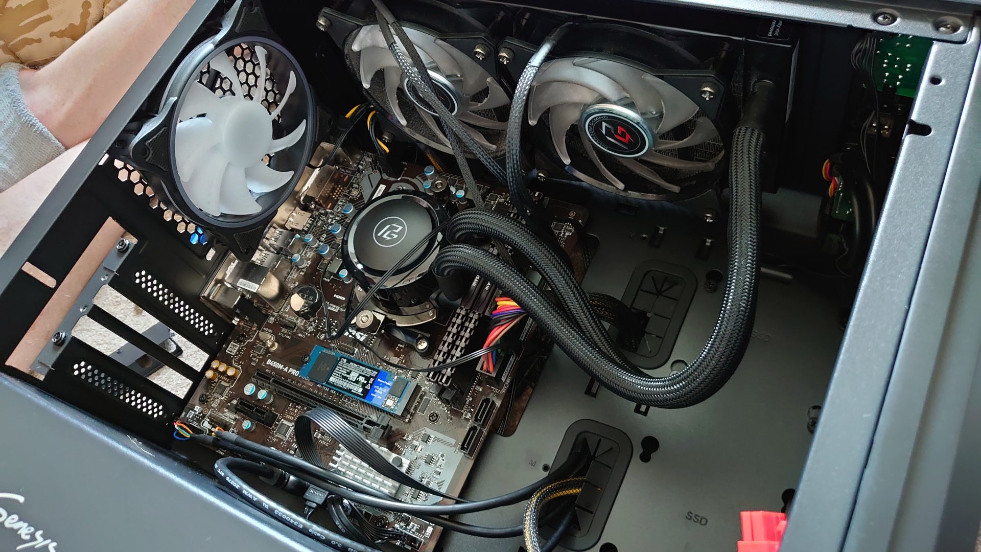 Genesis Irid 503 ARGB PC Case review | FULLSYNC